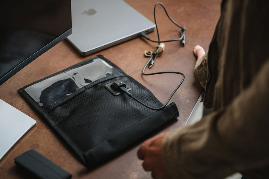 OffGrid Faraday Wallet - Your Complete Cybersecurity Solution