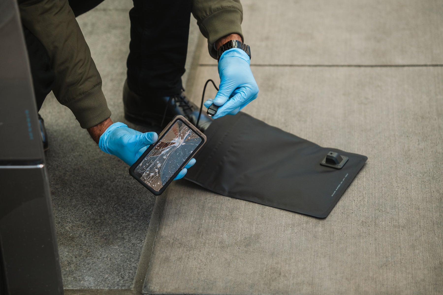 OffGrid Faraday Bags for Laptops, Tablets, Phones & Key Fobs